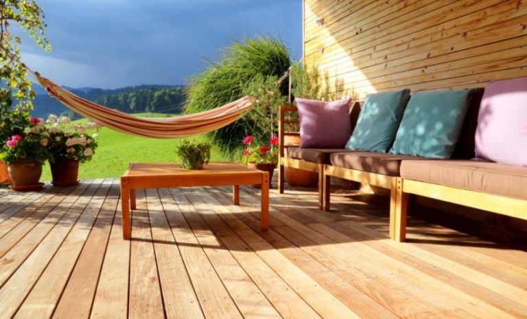 Terrasse bauen, anlegen und gestalten | Anleitung & Tipps - HEROLD