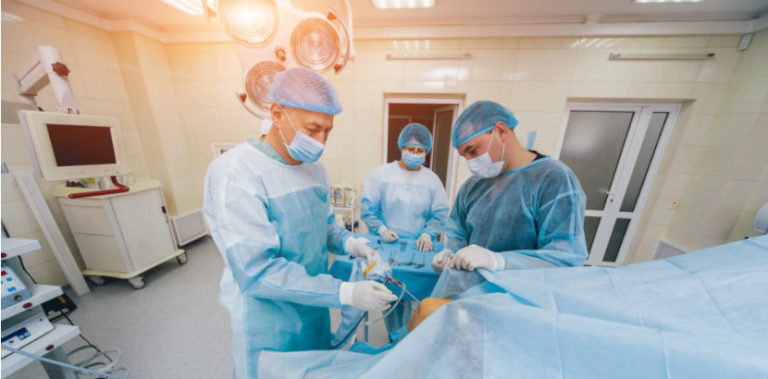 Meniskus OP: die besten Ärzte und alle Infos - HEROLD.at